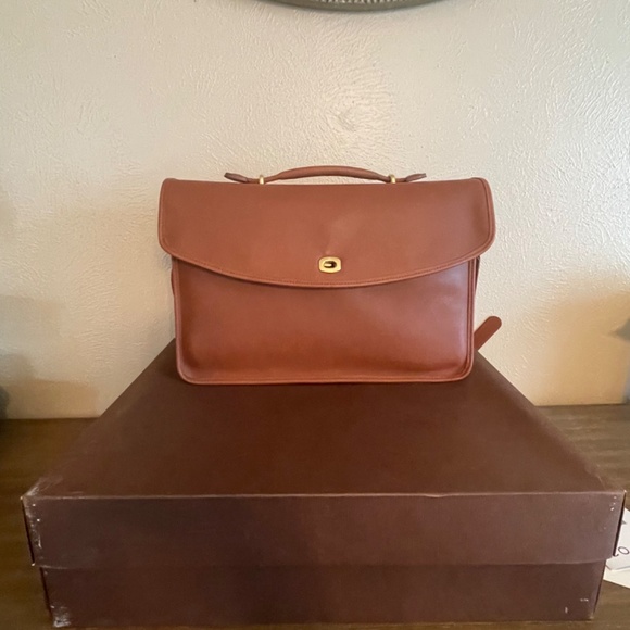 Coach | Bags | Authentic Leather Lexington Leather Briefcasemessenger ...